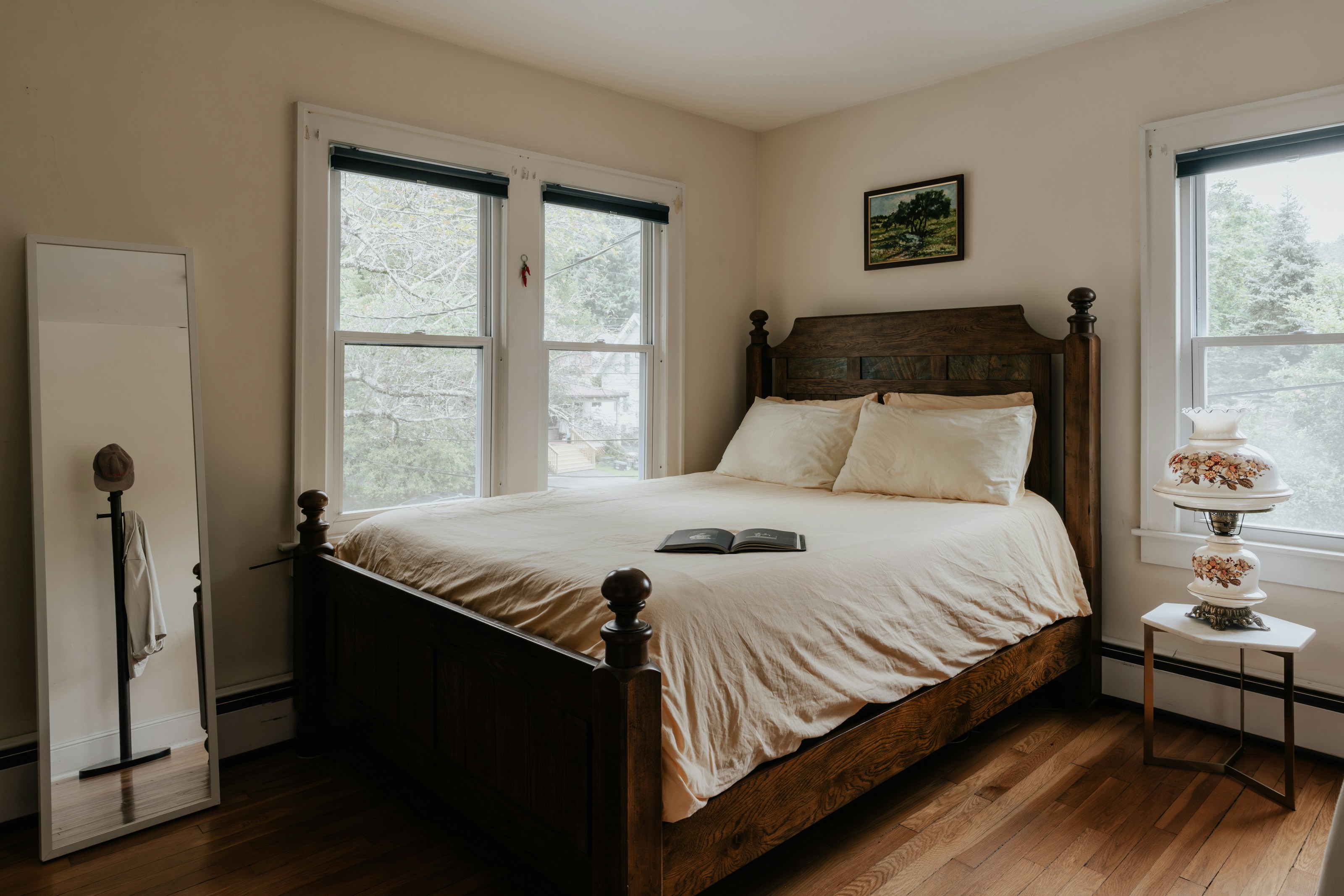 How to Store Furniture in a Storage Unit the Right Way - Towne Storage